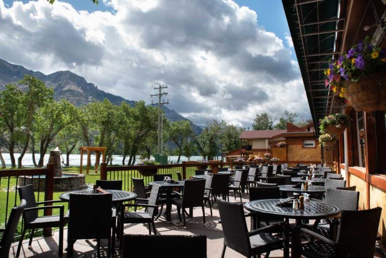 Waterton Restaurant - Lakeside Chophouse & Wine Bar